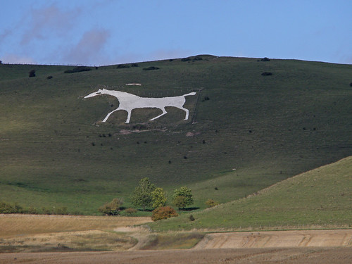 The Michael Mary Line Part 4: White Horses and Dragons – Earth Wisdom ...